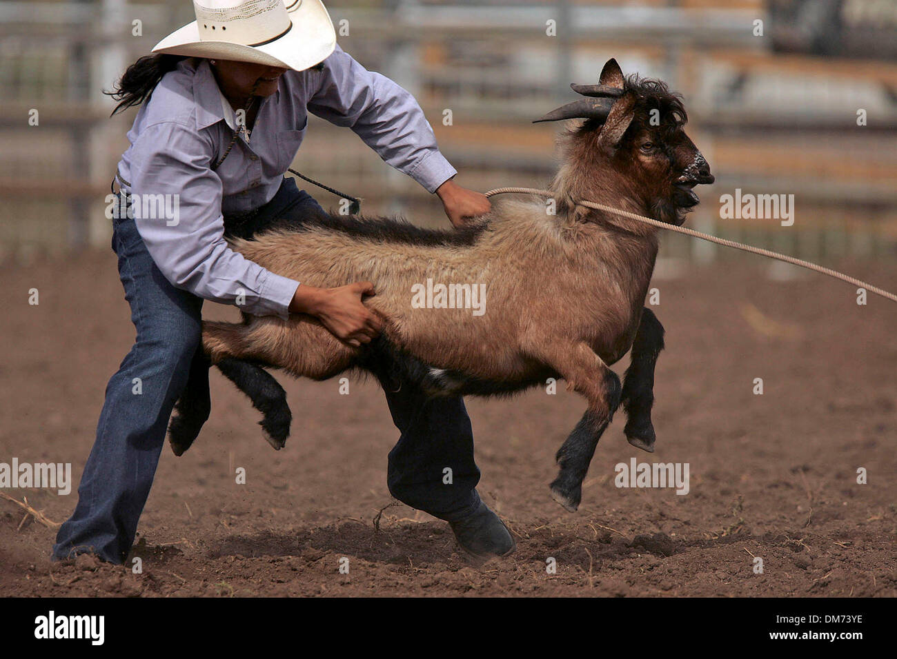 Aug 06, 2005; San Angelo, TX, USA; LILLIAM MCMULLAN, of Bronte, ties ...