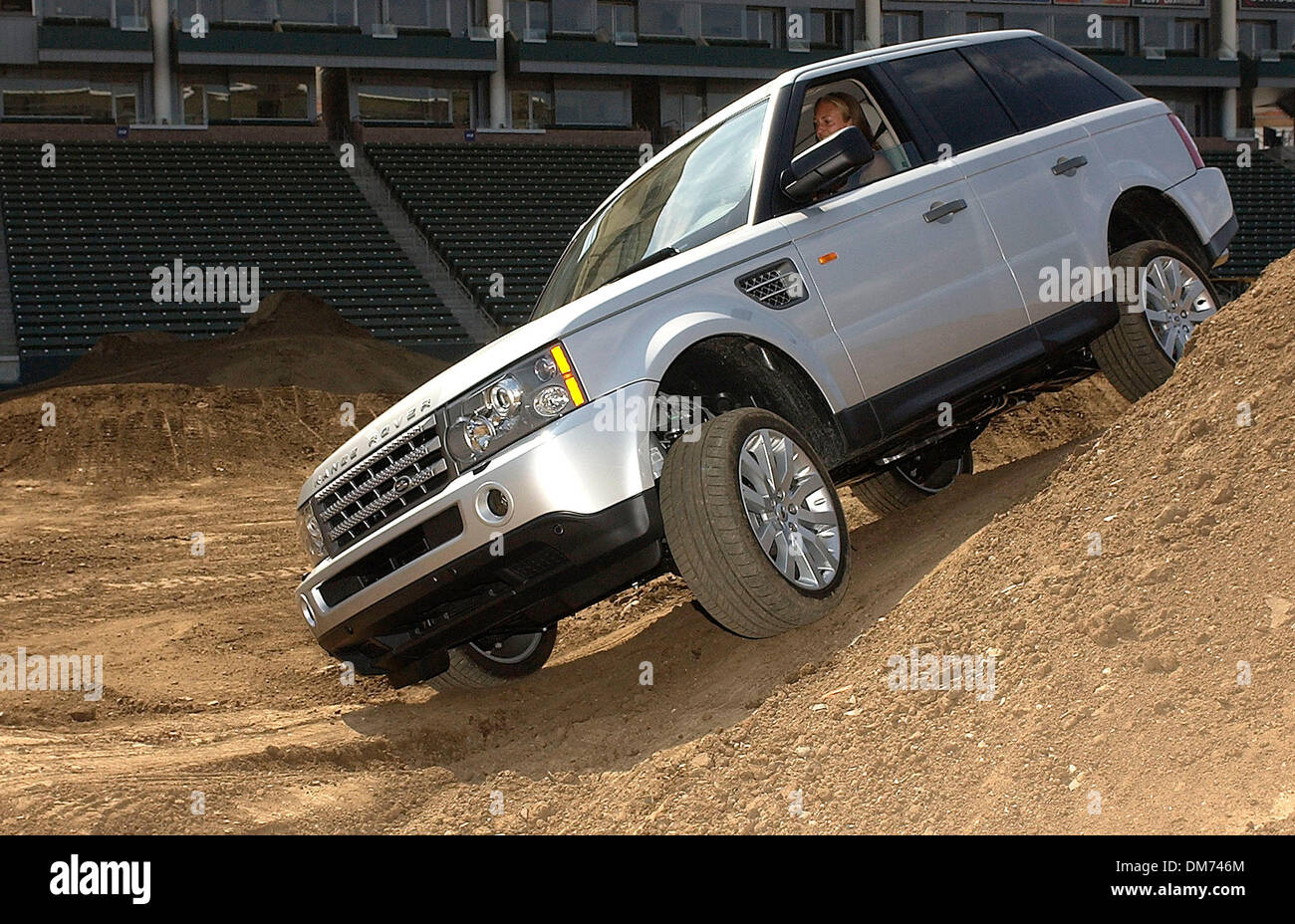 August 8, 2005; Carson, CA, USA; WTA pro MARY PIERCE drives Range Rover ...