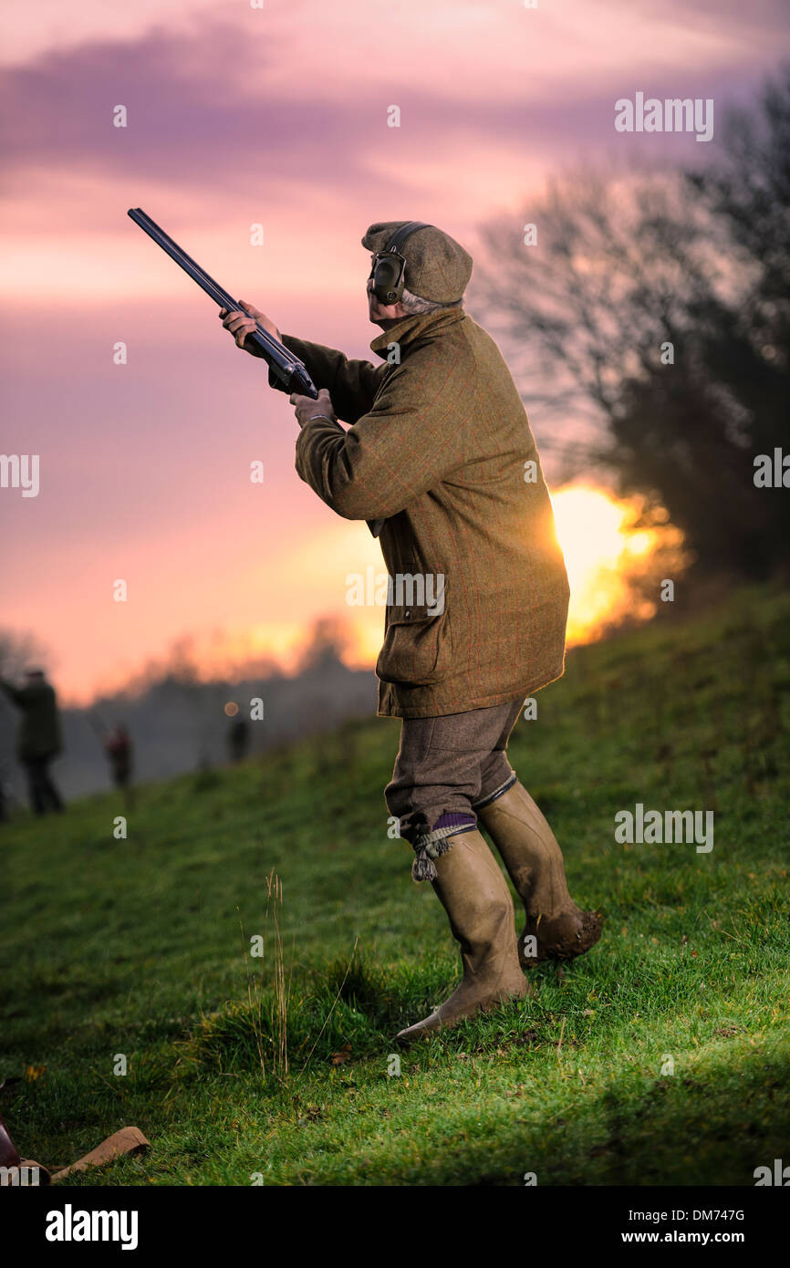 Shooting party uk hi-res stock photography and images - Alamy