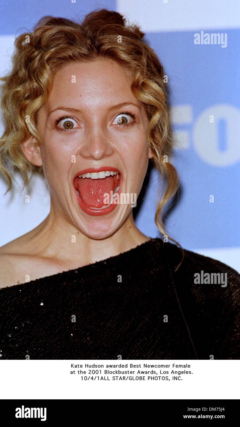 Kate Hudson awarded Best Newcomer Female. at the 2001 Blockbuster ...