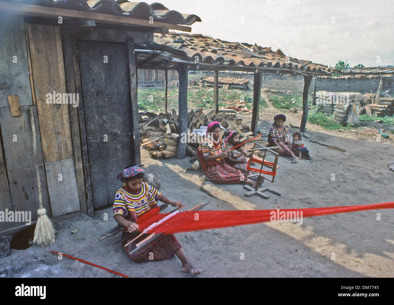 Guatemala. Central America A weaving family work out of doors Stock ...