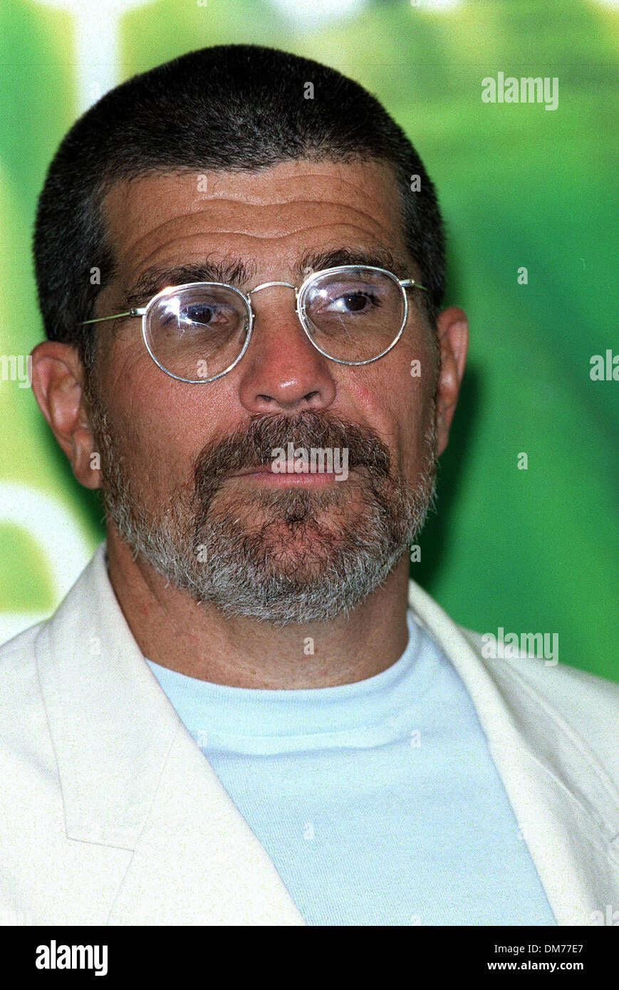 David mamet 2001 hi-res stock photography and images - Alamy