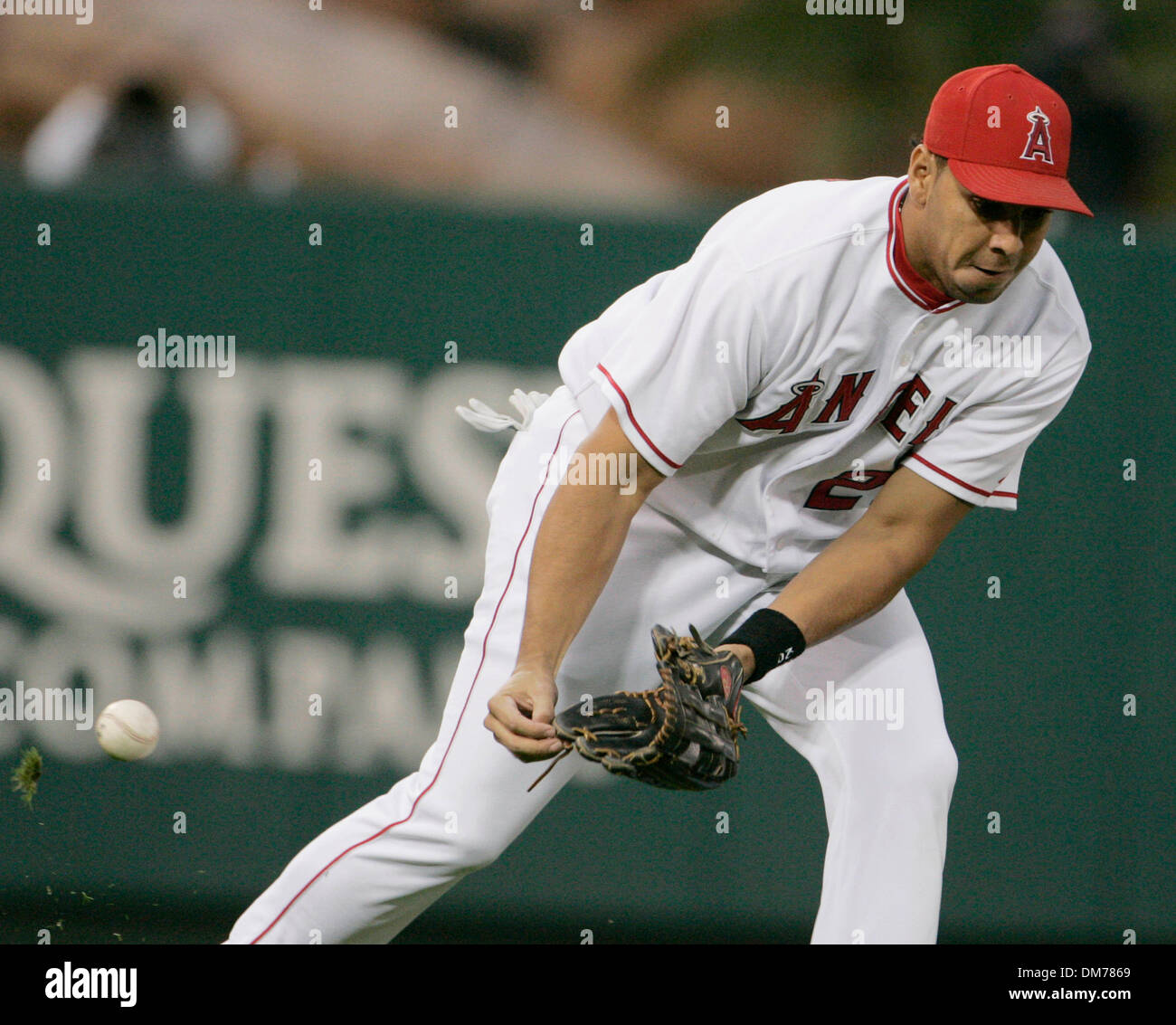 Oct 16, 2005; Anaheim, CA, USA; Los Angeles Angels left fielder JUAN ...