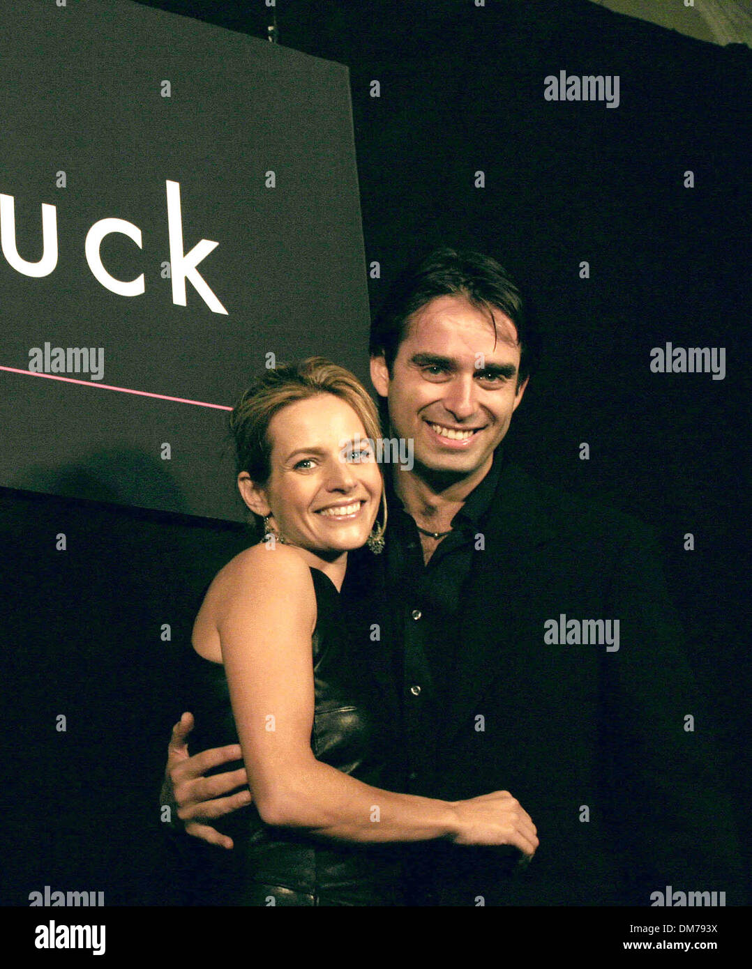 Jan. 1, 1980 - K45039JL.Nip/Tuck premiere at El Captian in Hollywood 09 ...