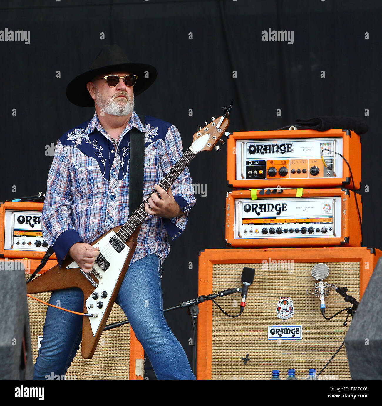 Dave catching eagles death metal hi-res stock photography and images ...