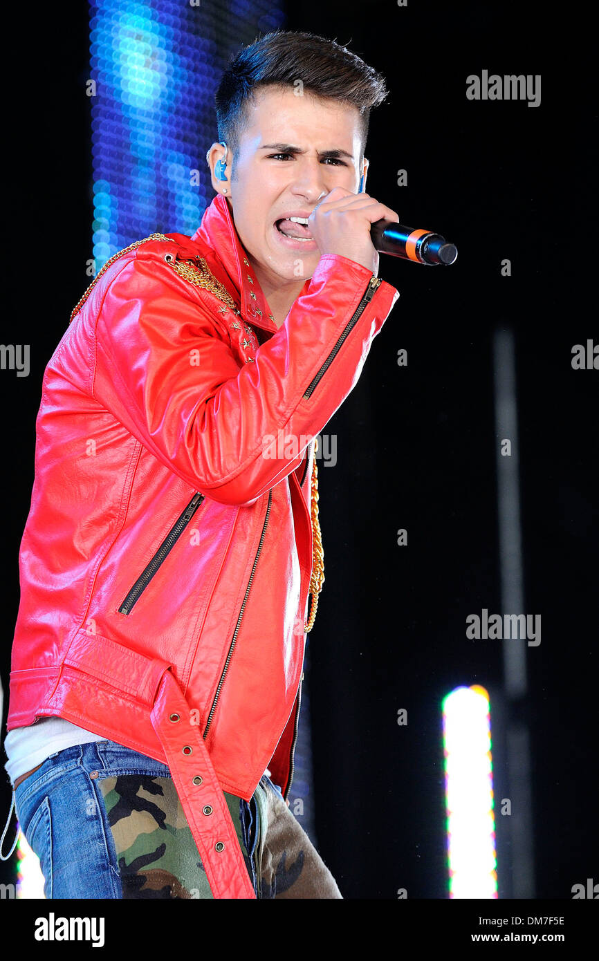 Tyler Medeiros performs at Molson Canadian Amphitheatre for Family ...