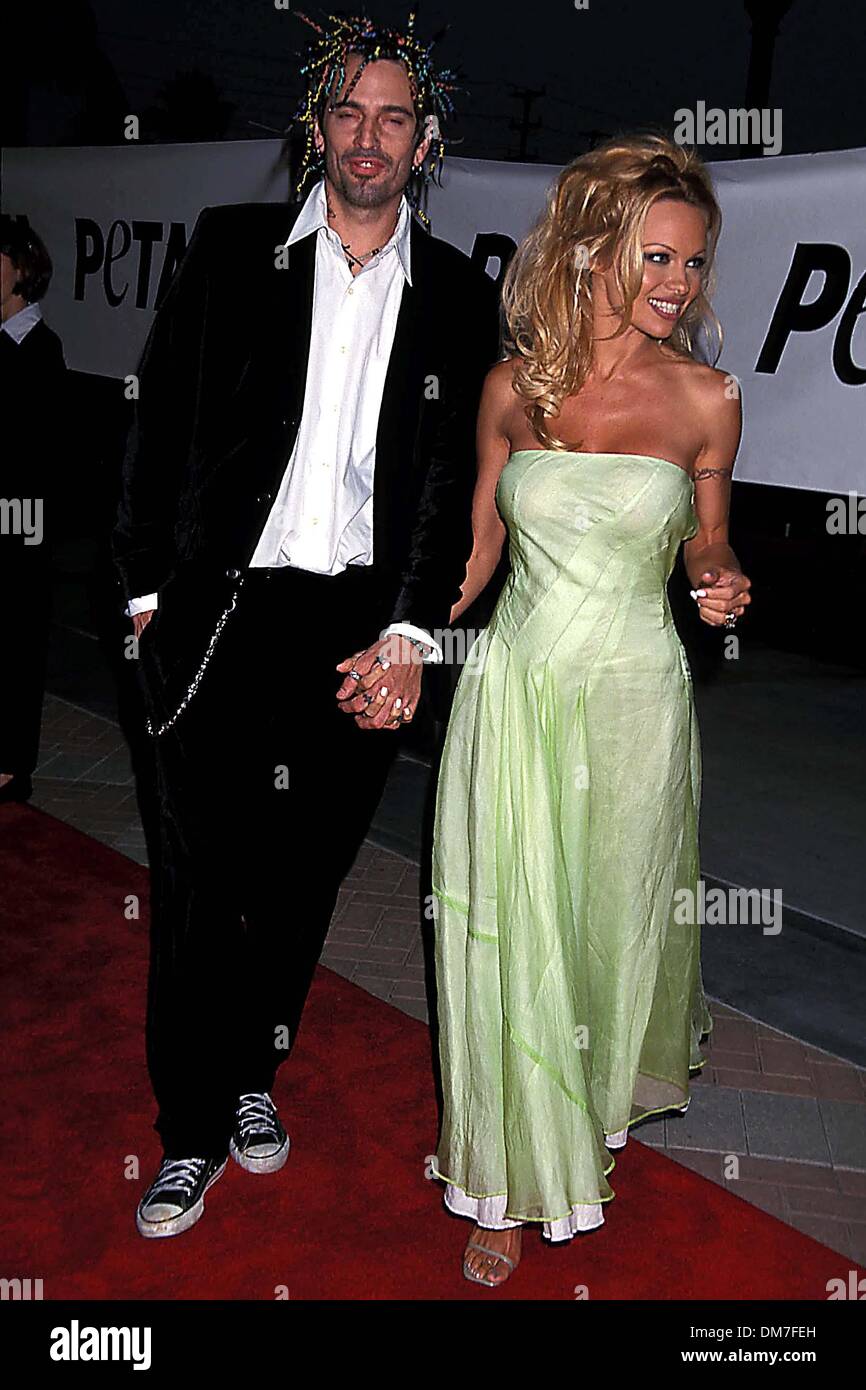 Sept. 18, 1999 - K16628LR.PETA BENEFIT AT PARAMOUNT STUDIOS HOLLYWOOD ...