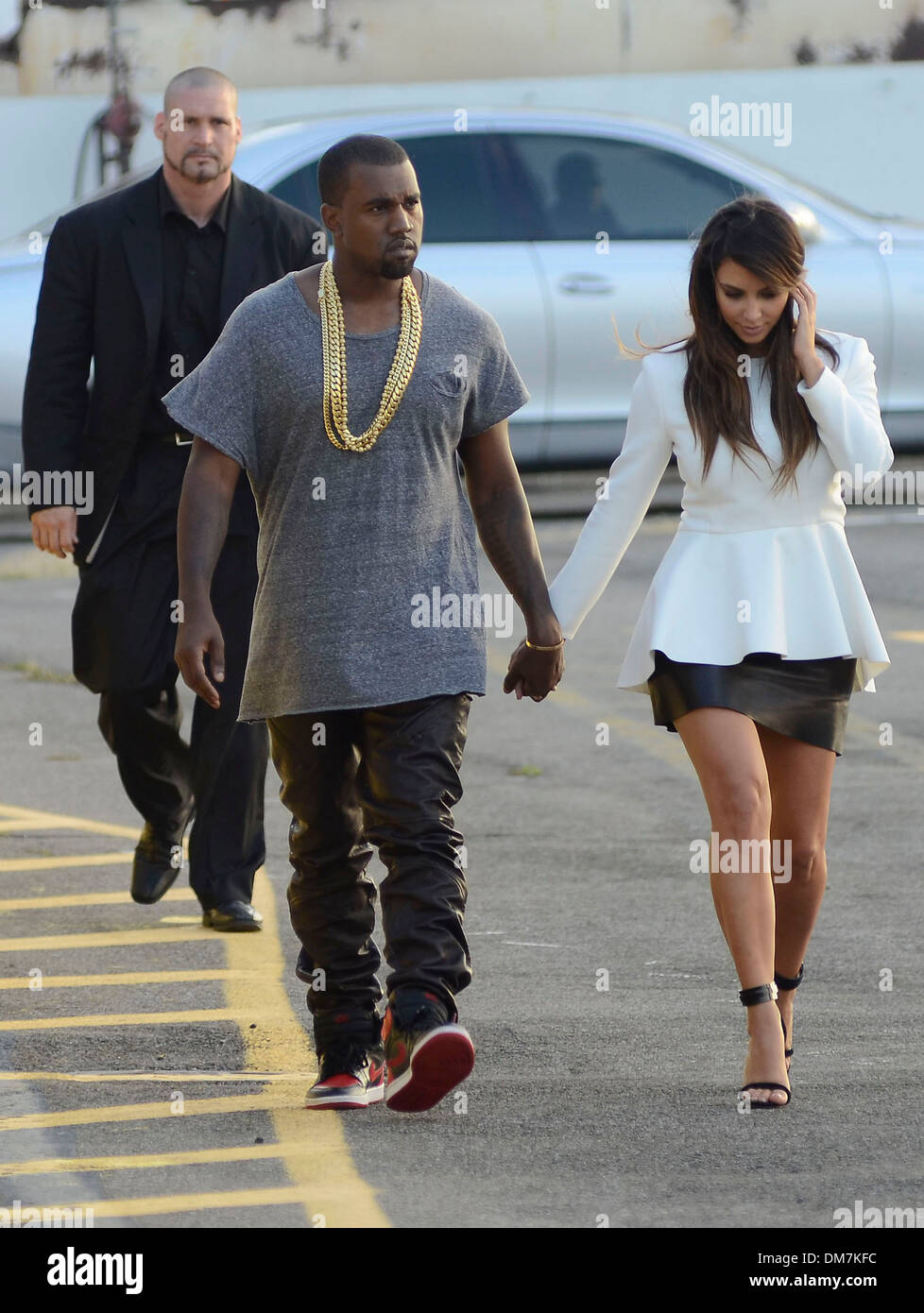 Kim Kardashian and Kanye West on their way to Heliport in Manhattan ...