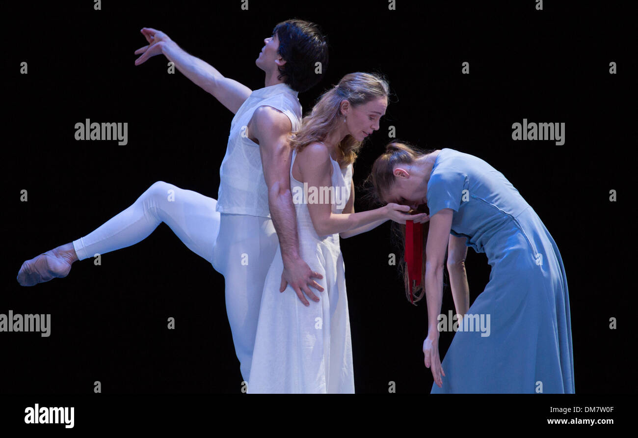 Hamburg ballet director john neumeier hi-res stock photography and ...