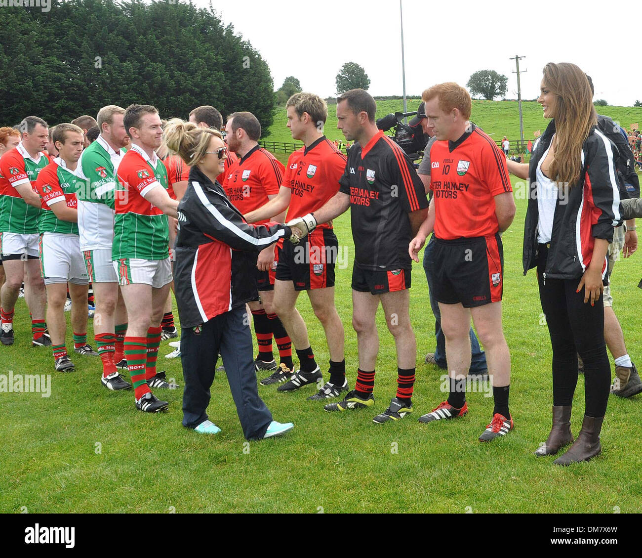 Jessica Lawlor Rozanna Purcell Celebrity Bainsteoirs - Cashel v Ballira ...