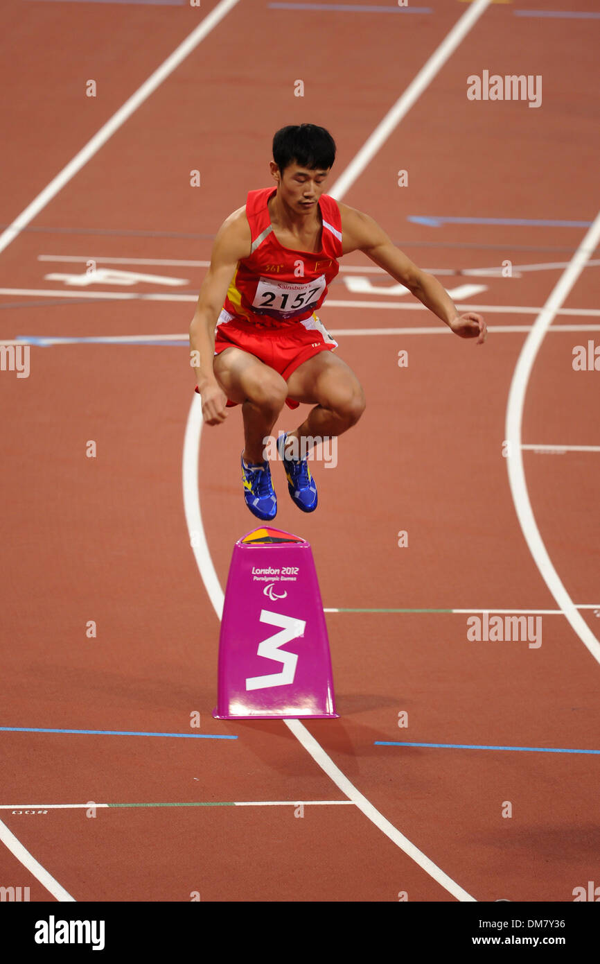 Sun qichao hi-res stock photography and images - Alamy