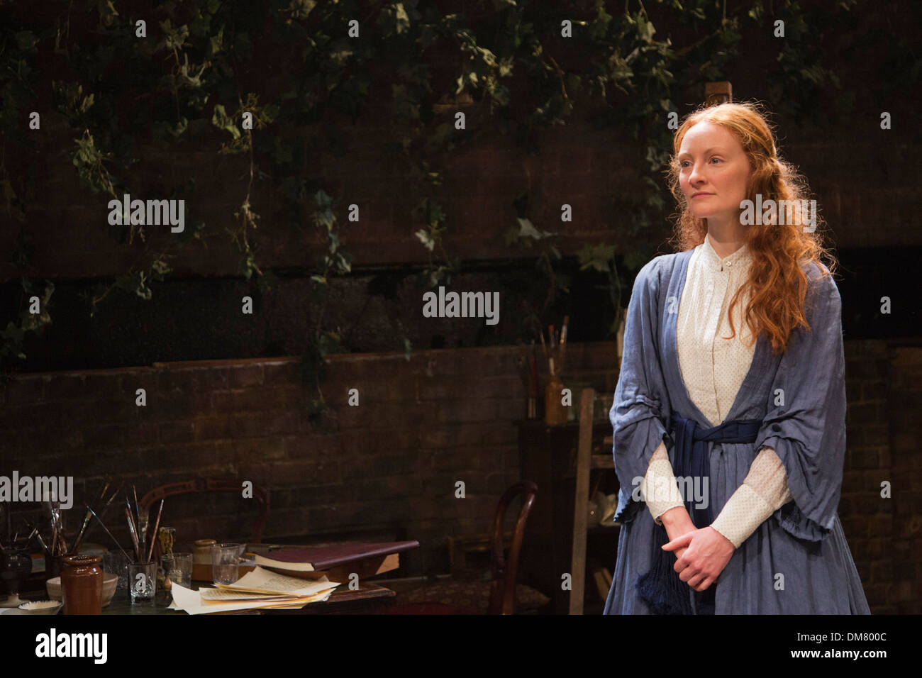 Lizzie siddal hi-res stock photography and images - Alamy