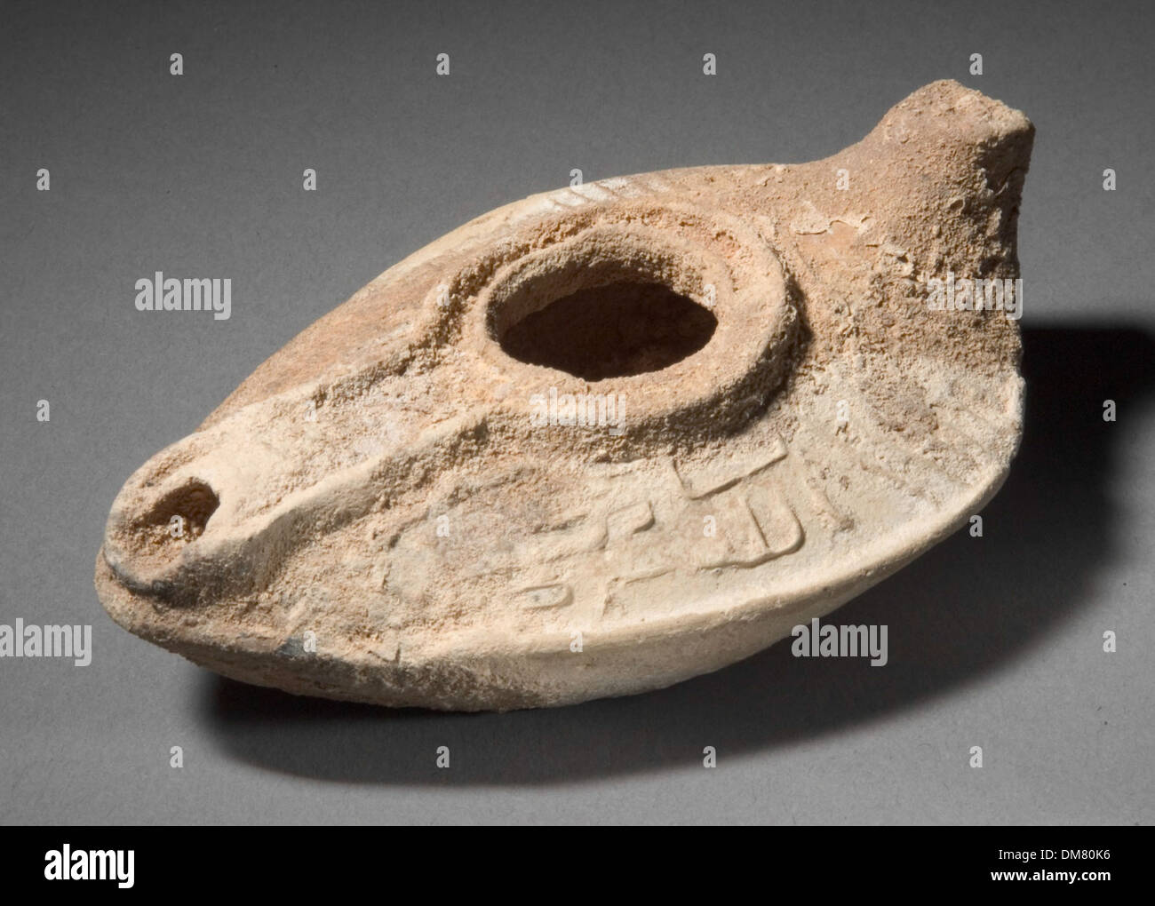Ancient roman oil lamp hi-res stock photography and images - Alamy
