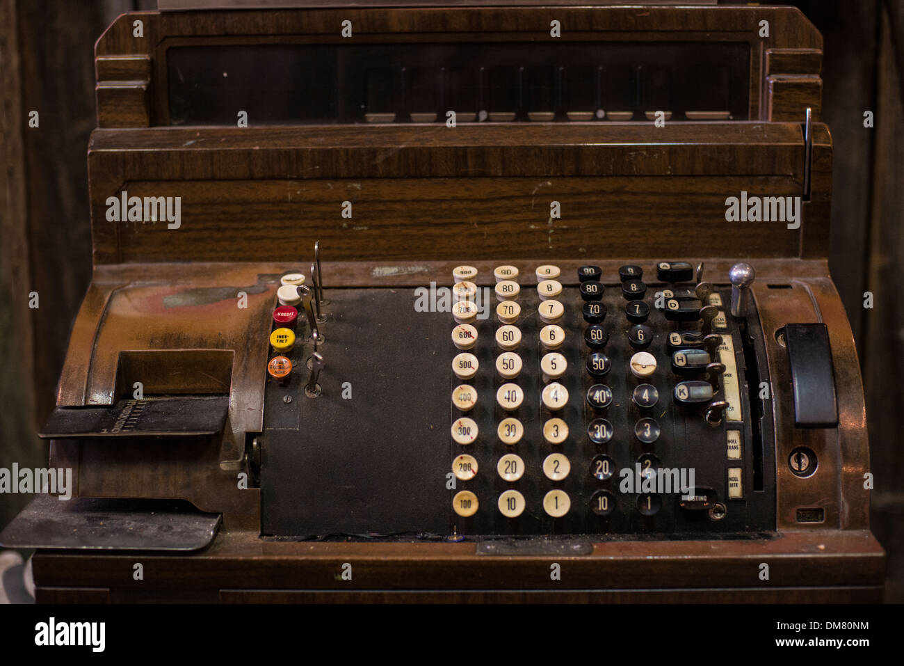 Old cash register Stock Photo - Alamy