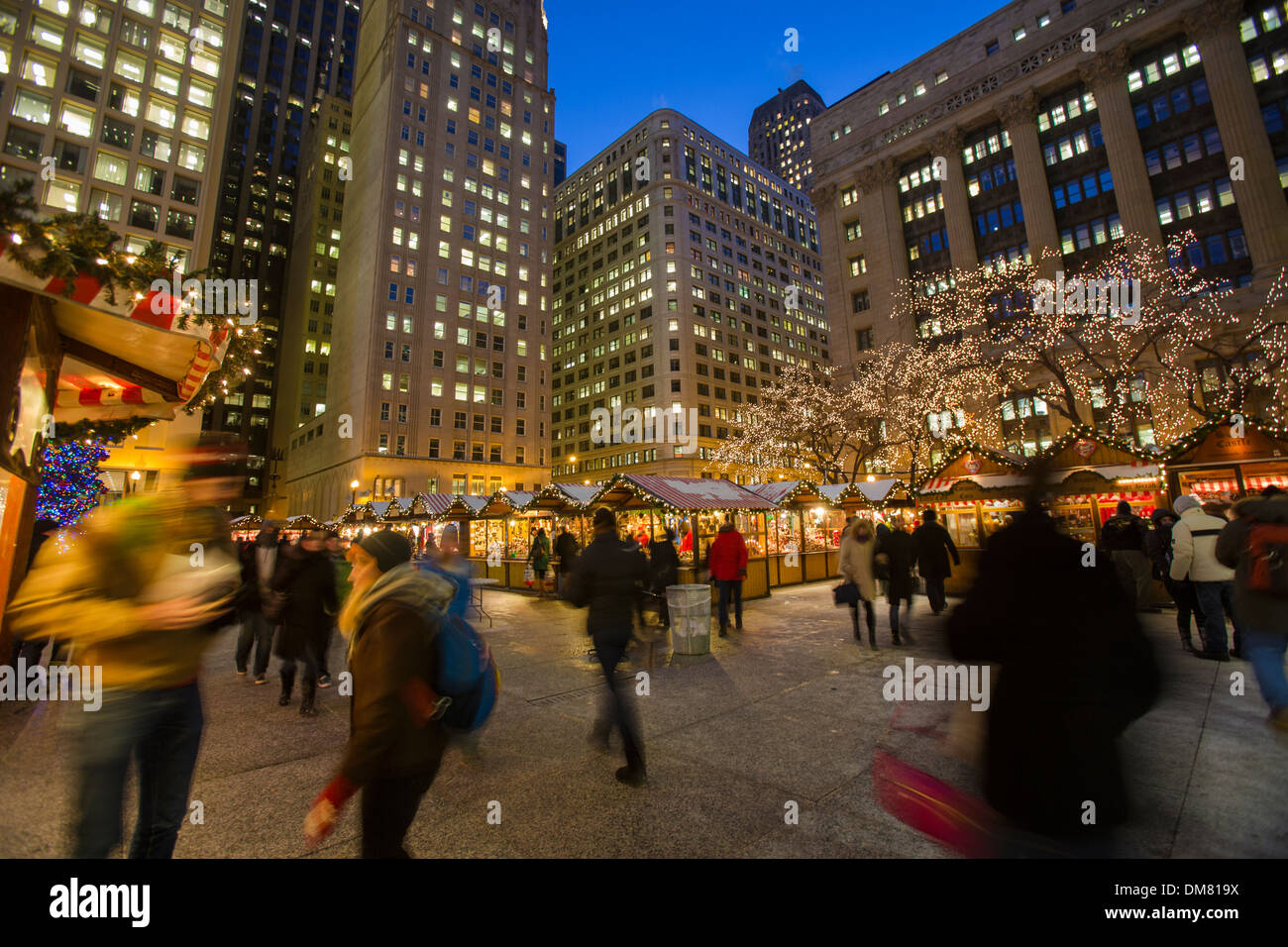 Chicago winter scenes hi-res stock photography and images - Alamy
