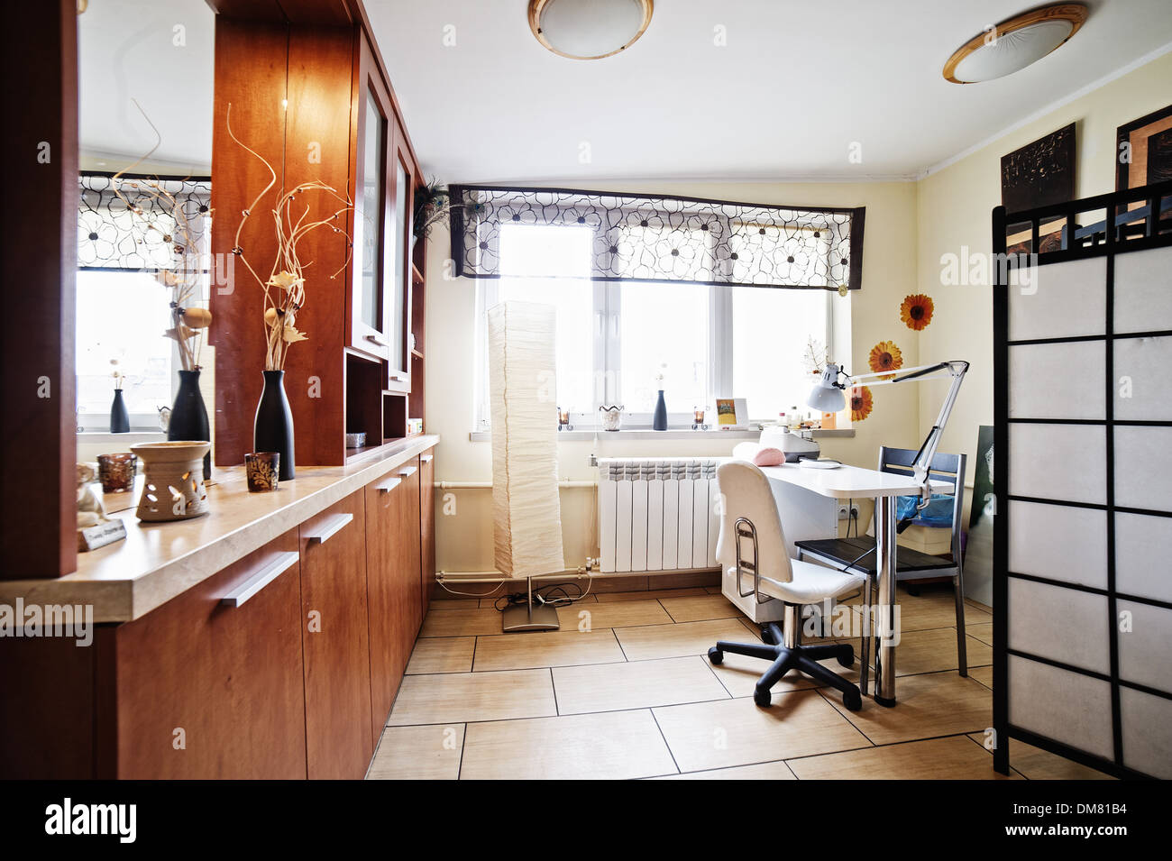 Interior cosmetic salons Stock Photo - Alamy