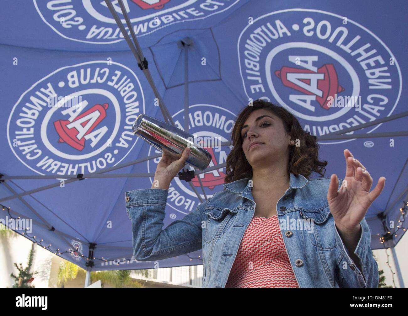 Los Angeles, California, USA. 12th Dec, 2013. Batender Sheena Graves ...