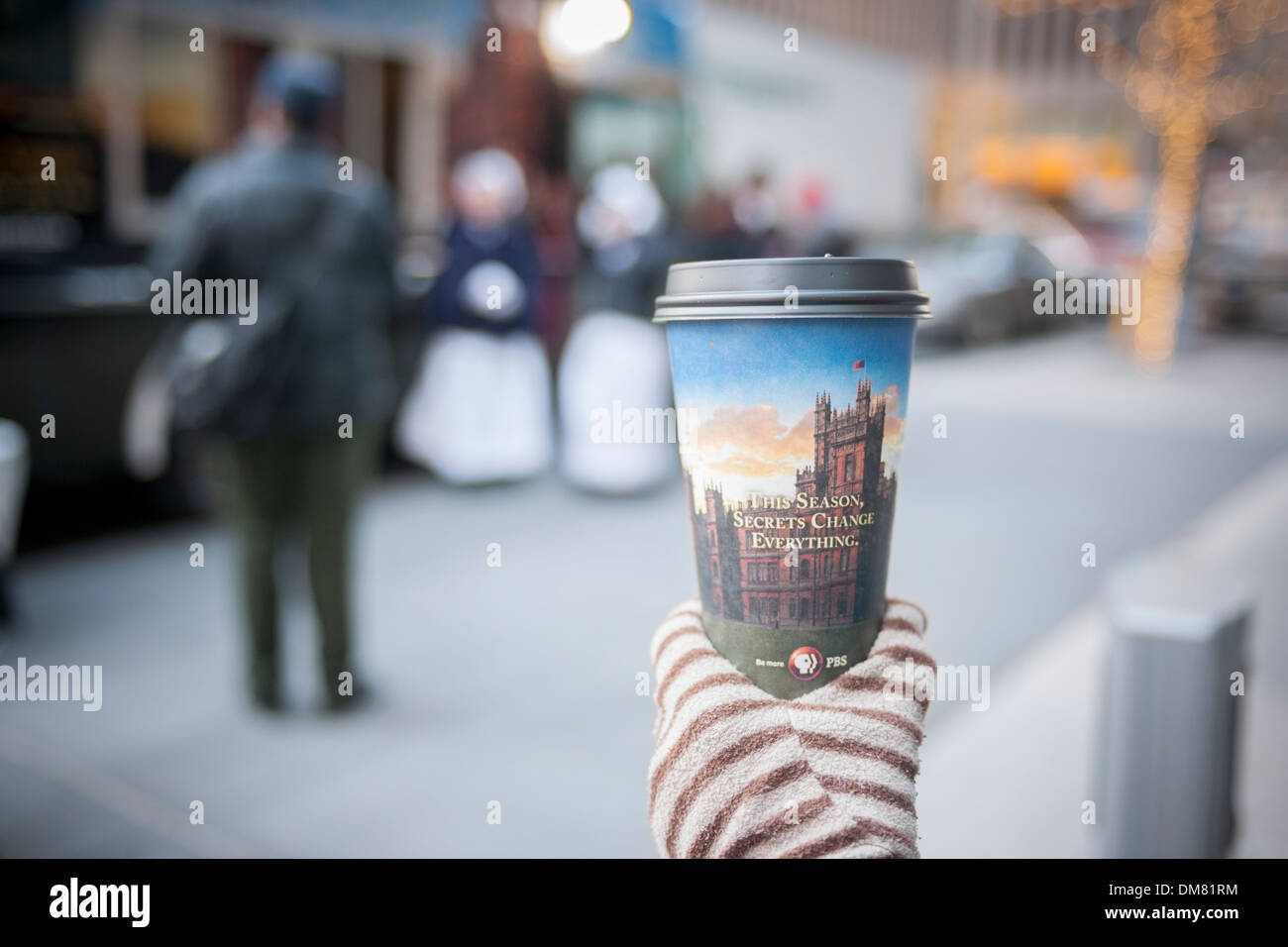 Butler downton abbey hi-res stock photography and images - Alamy