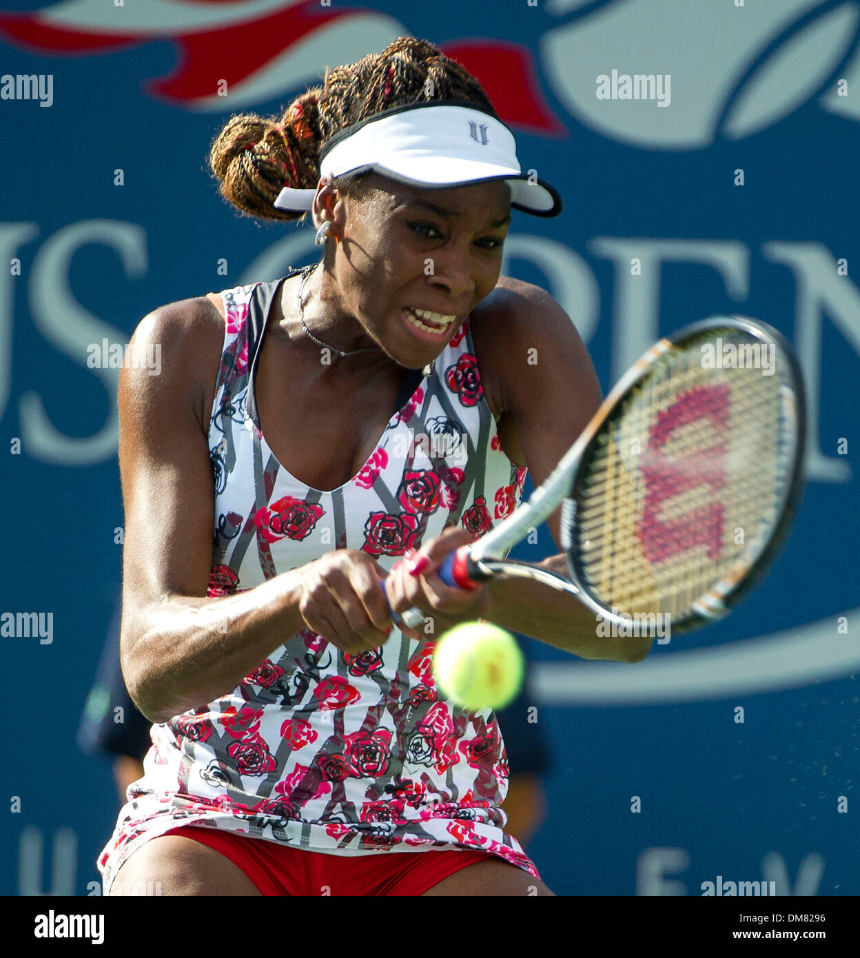 Venus williams first round hi-res stock photography and images - Alamy