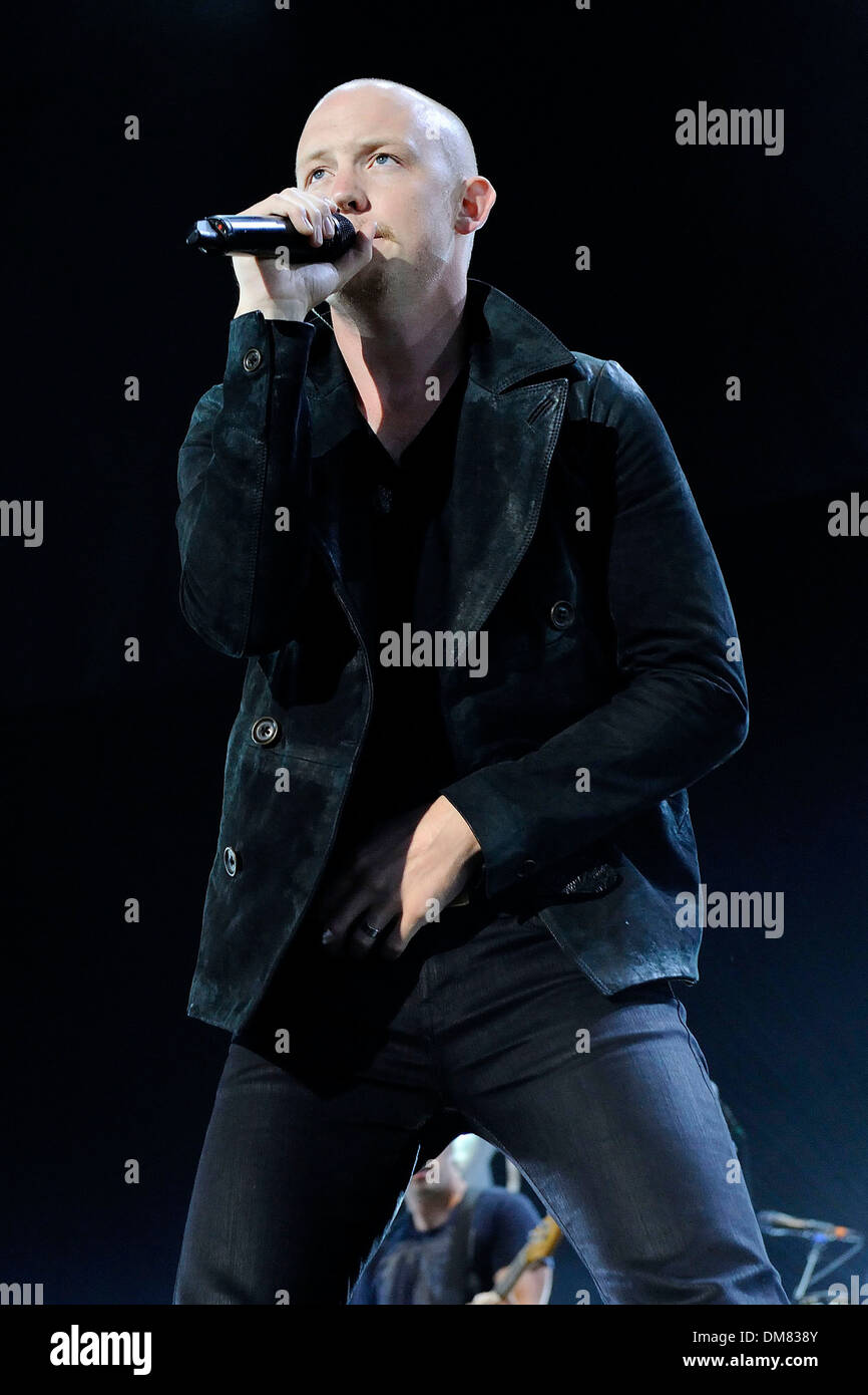 Isaac Slade 'The Fray' performs at Molson Canadian Amphitheatre Toronto ...