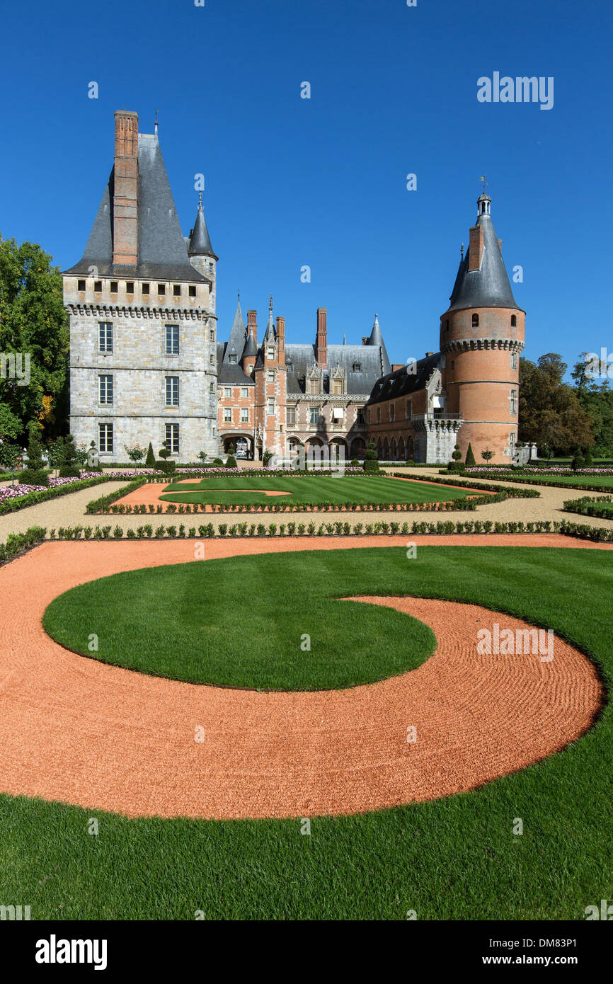 FRENCH GARDEN CREATED FROM DESIGNS BY ANDRE LE NOTRE, GARDENER TO KING ...