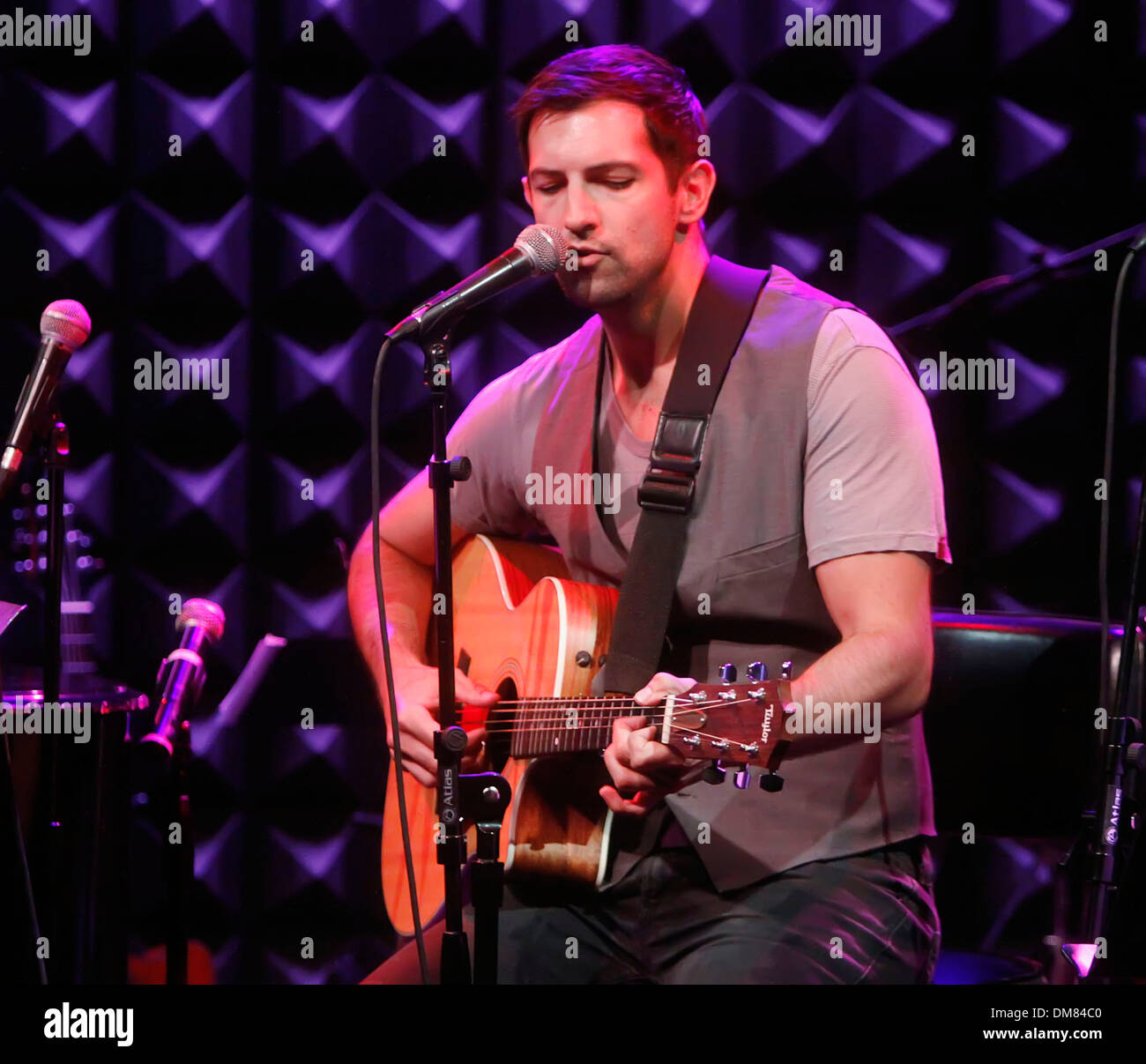 Josh Franklin St Jude Children's Research Hospital benefit held at Joe ...