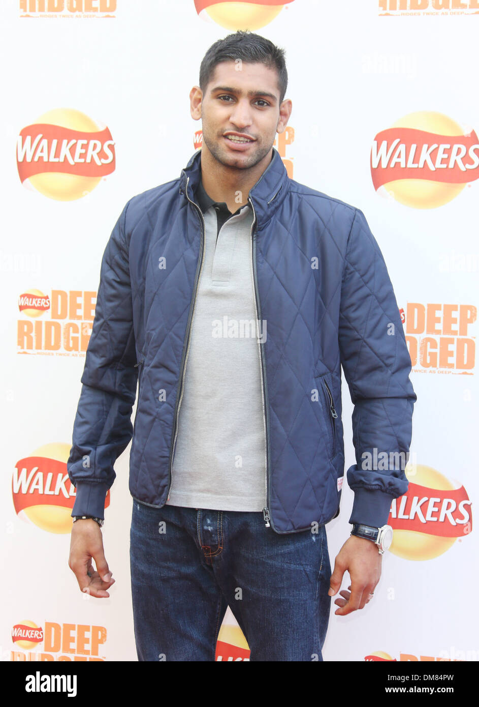 Amir Khan Walker's deep ridged crisps - Britain's tallest climbing wall challenge - photocall ...