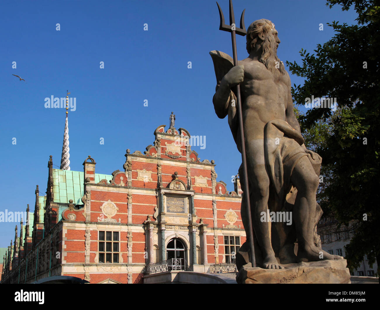 Historic stock exchange architecture hi-res stock photography and ...