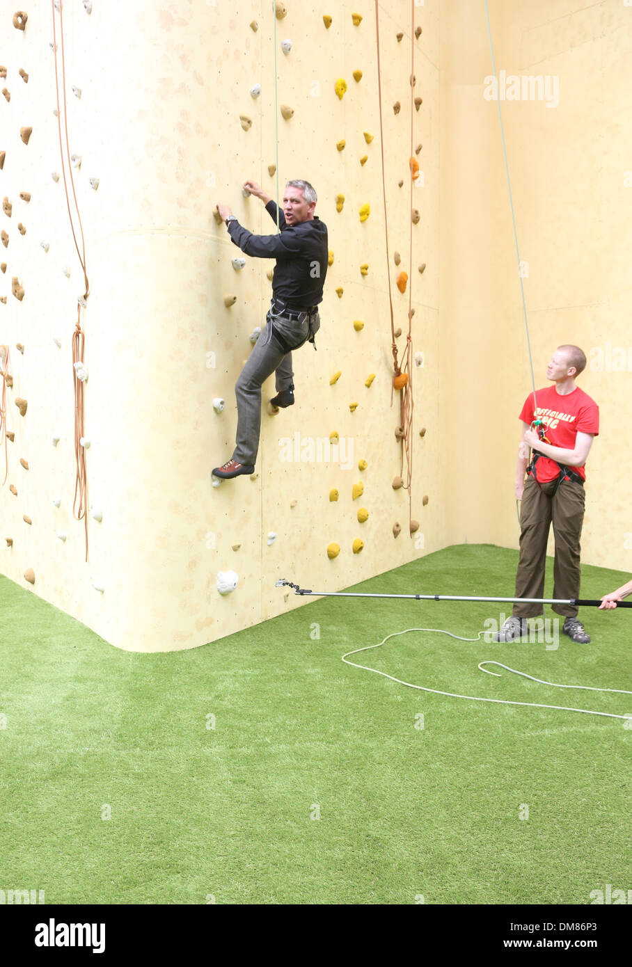 Greg Rutherford Walker's deep ridged crisps - Britain's tallest ...