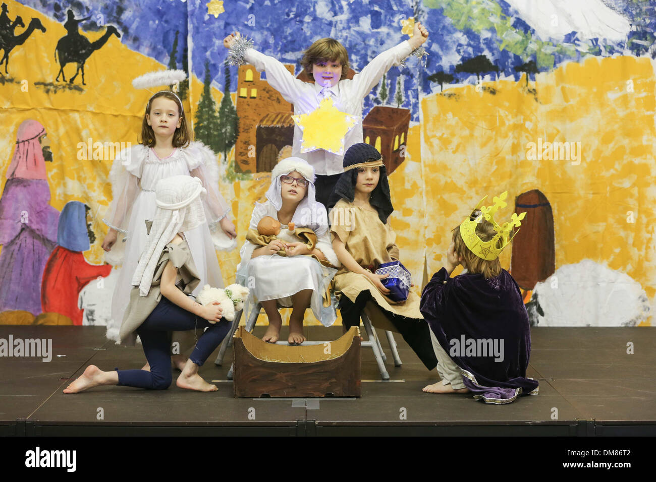 CHILDREN FROM LITTLE DOWNHAM PRIMARY SCHOOL,CAMBRIDGESHIRE, REHEARSING ...
