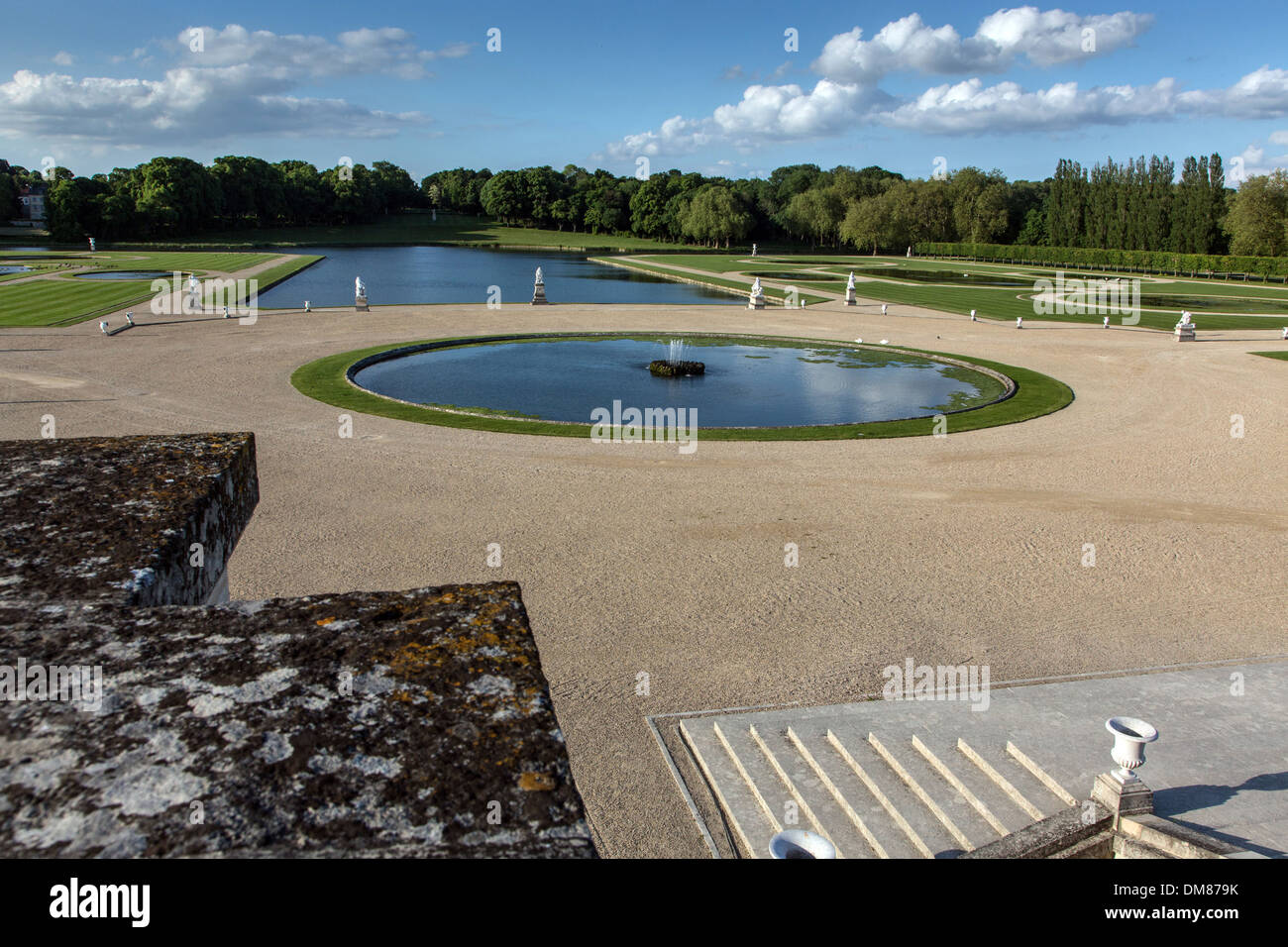 PERSPECTIVE OF THE FRENCH GARDEN DESIGNED BY ANDRE LE NOTRE (1613-1700 ...