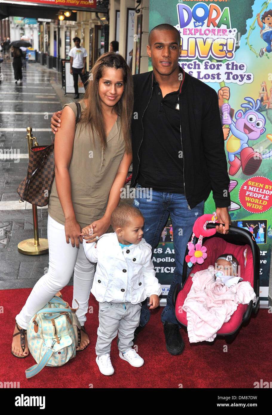 Jay Simpson Celebrity & Press Performance of Nickelodeon's Dora ...