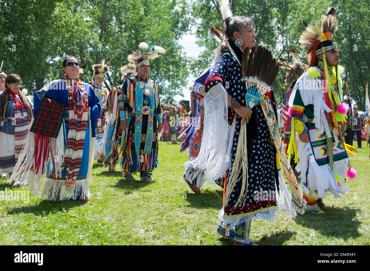 Canada first nations pow wow hi-res stock photography and images - Alamy