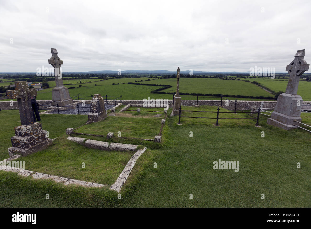 Medieval graveyards hi-res stock photography and images - Alamy