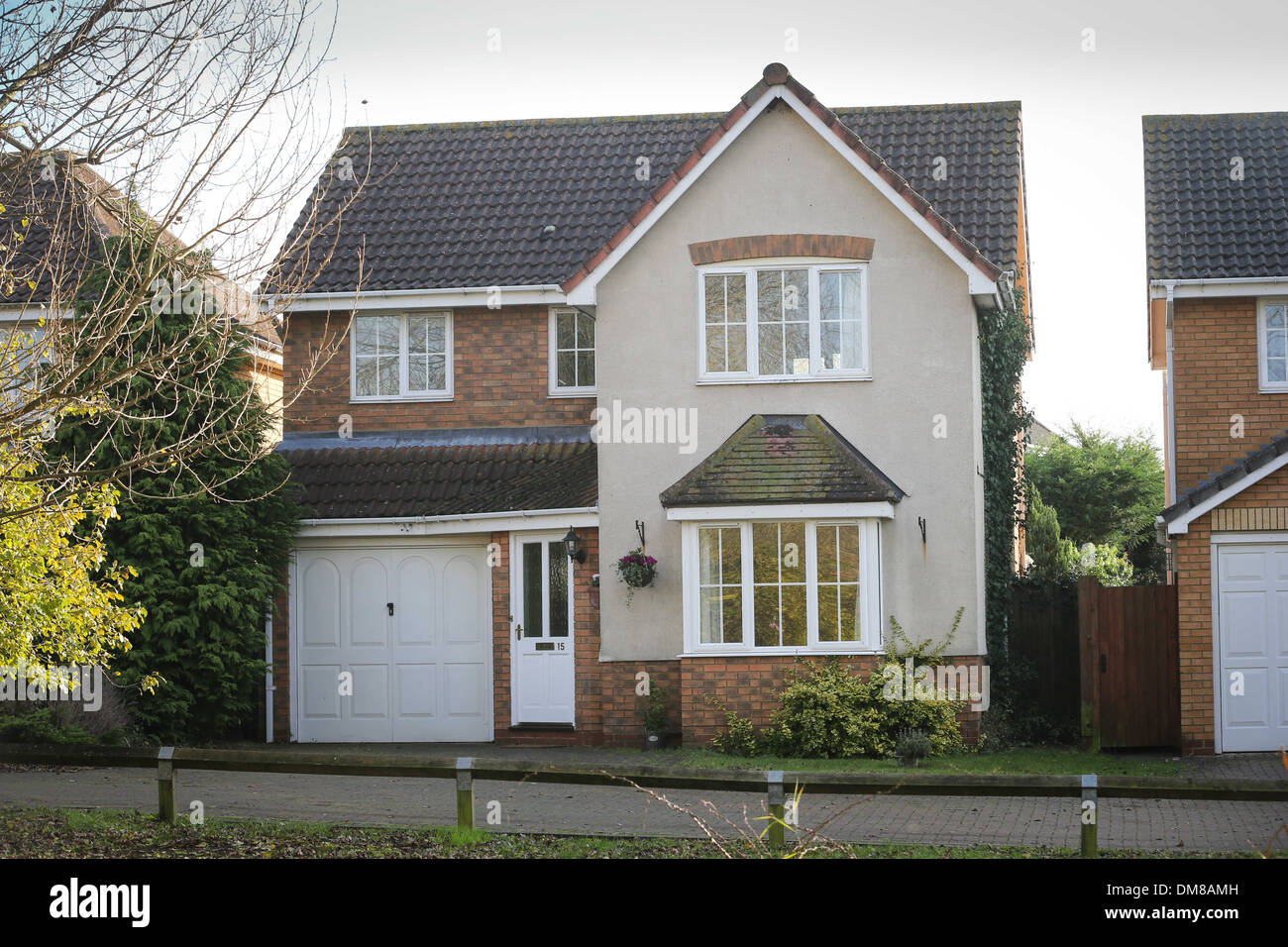 DETACHED FOUR BEDROOM HOUSE ON HOUSING ESTATE BUILT IN 1997 Stock Photo ...