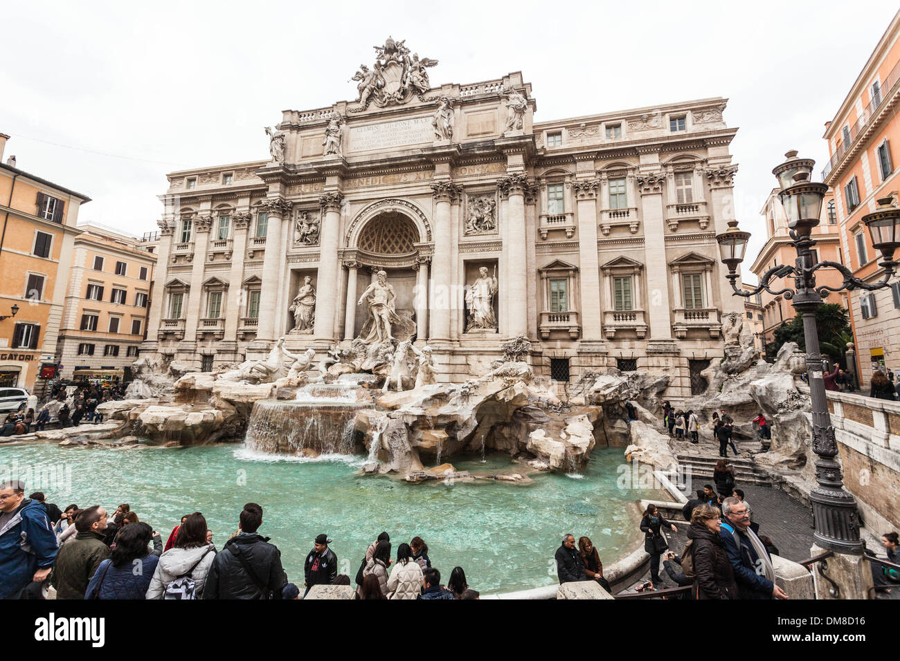 Roma italia trevi fuente hi-res stock photography and images - Alamy