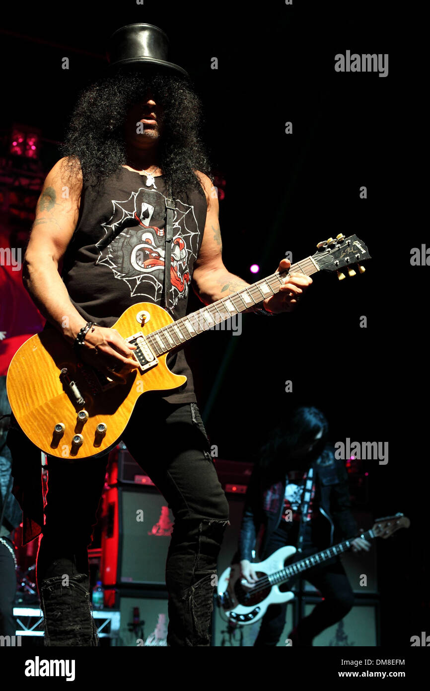 Slash performing at Hisense Arena Melbourne, Australia - 28.08.12 Stock ...