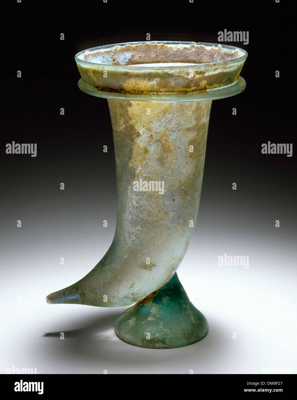 Greek rhyton hi-res stock photography and images - Alamy