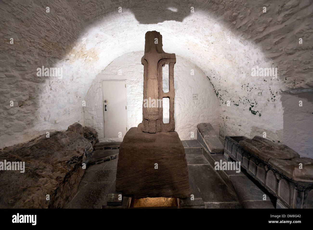 The Rock of Cashel, 11th century cross of Saint Patrick Stock Photo - Alamy