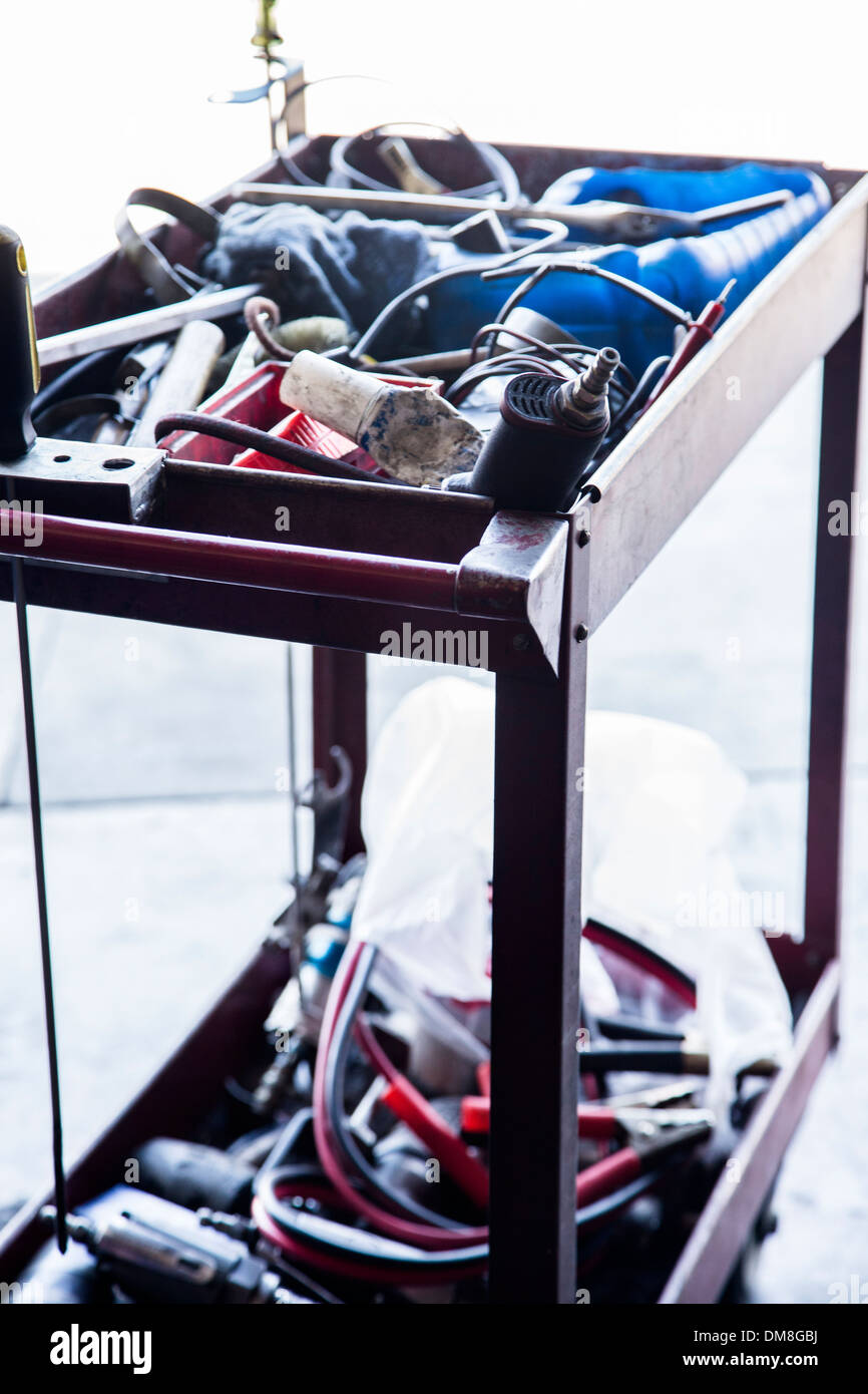 Cart repair hi-res stock photography and images - Alamy