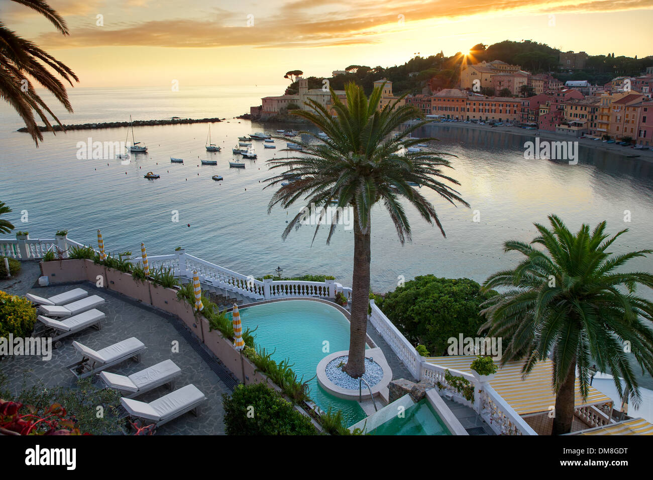 Italian beach resort hi-res stock photography and images - Alamy