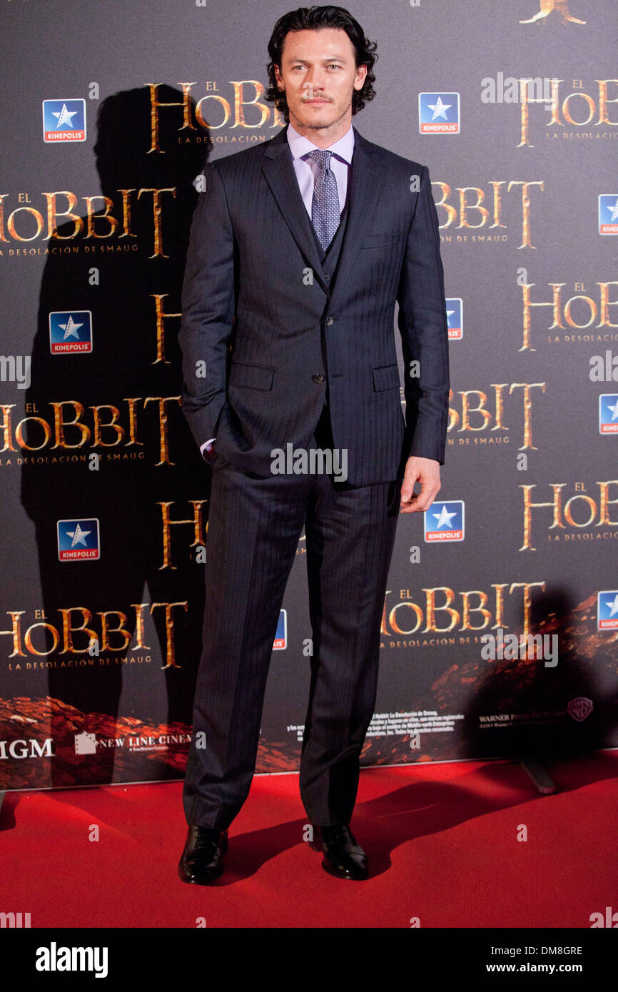 Smaug the hobbit hi-res stock photography and images - Alamy