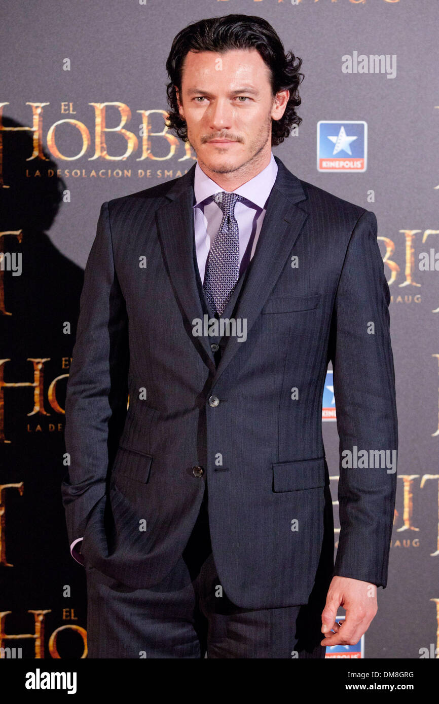 Smaug the hobbit hi-res stock photography and images - Alamy