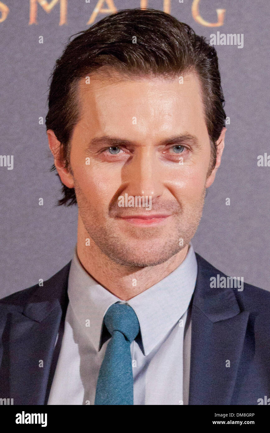 Smaug the hobbit hi-res stock photography and images - Alamy