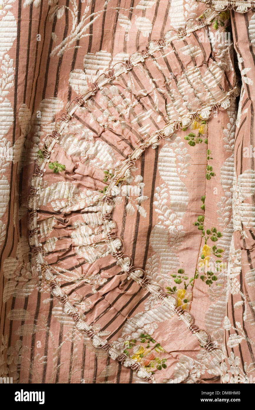 The 'Sack-Back Closed Robe' is an exemplary piece from the collection ...