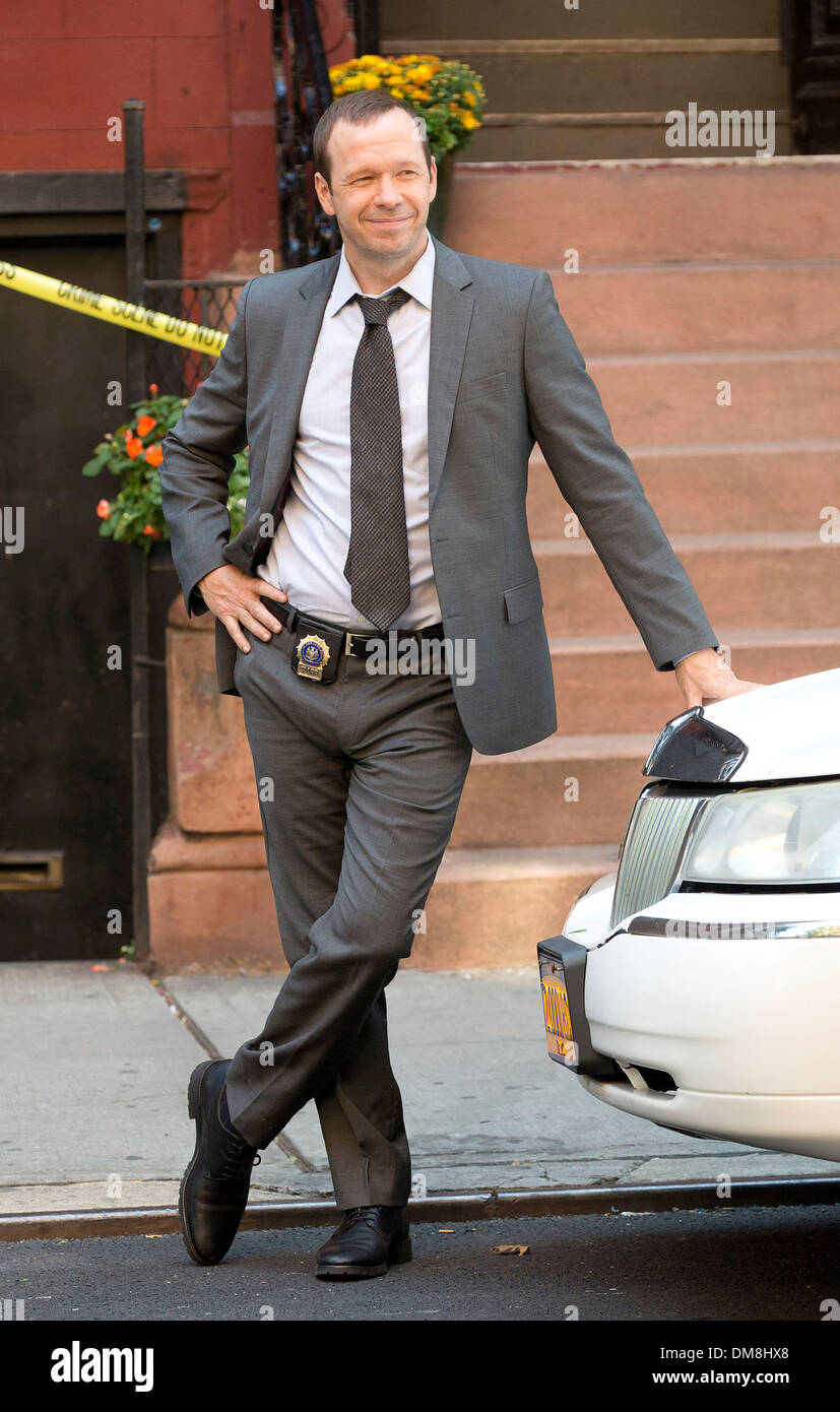 Donnie Wahlberg on film location for 'Blue Bloods' on Lower East Side ...