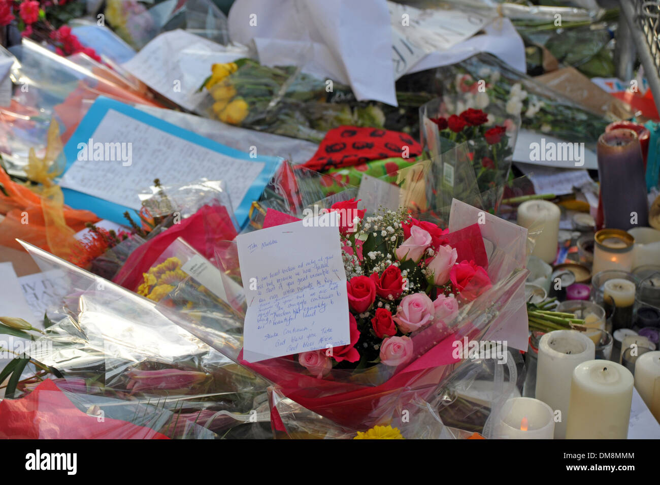 Tributes to Nelson Mandela in London in his memory 10/12/2013 Stock ...
