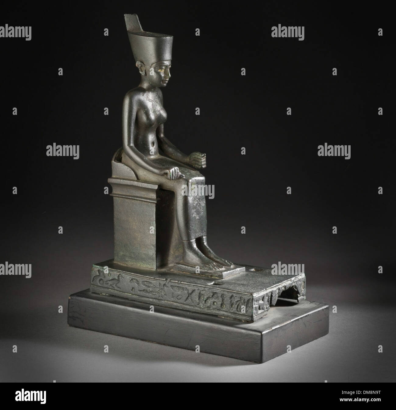 Ancient egyptian goddess neith hi-res stock photography and images - Alamy