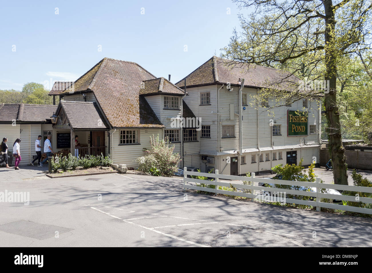 Fishers pond eastleigh hi-res stock photography and images - Alamy