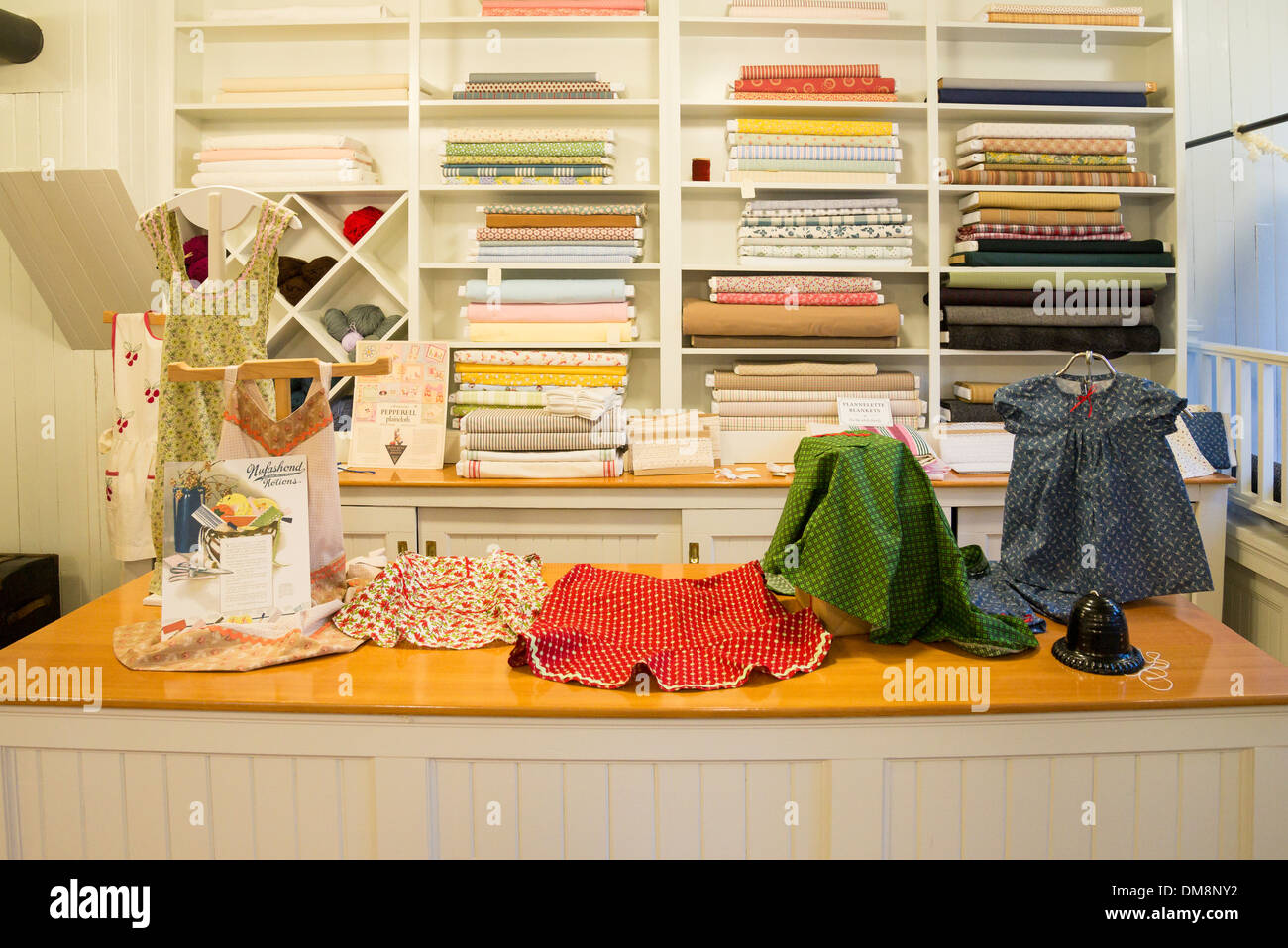 Goods and shop hi-res stock photography and images - Alamy